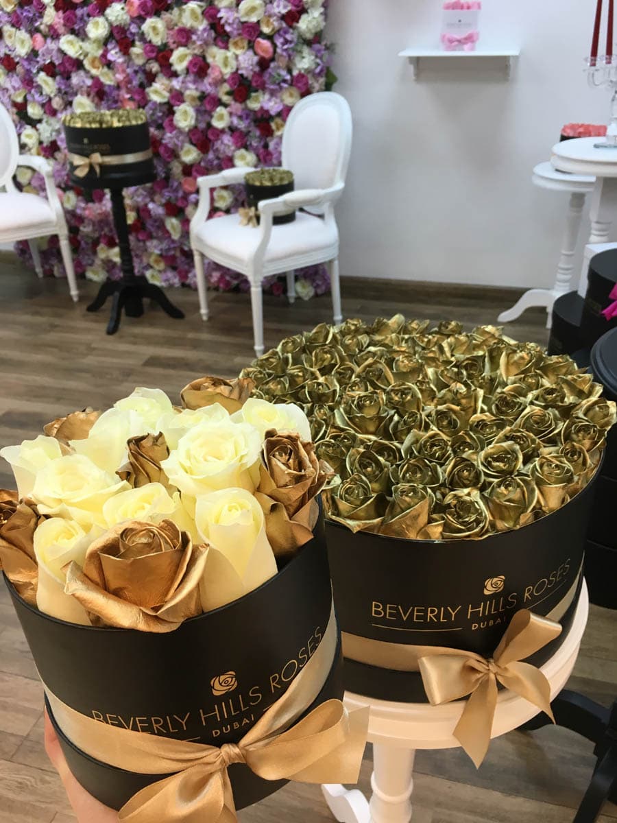 Gold Roses Round Box | Glittering Golden Flowers Bouquet UAE